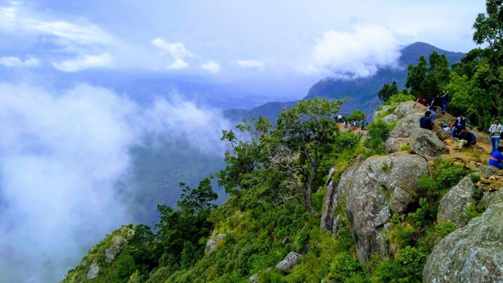 Places To Visit In Coonoor: An Essential Guide To The 'Jewel of the ...