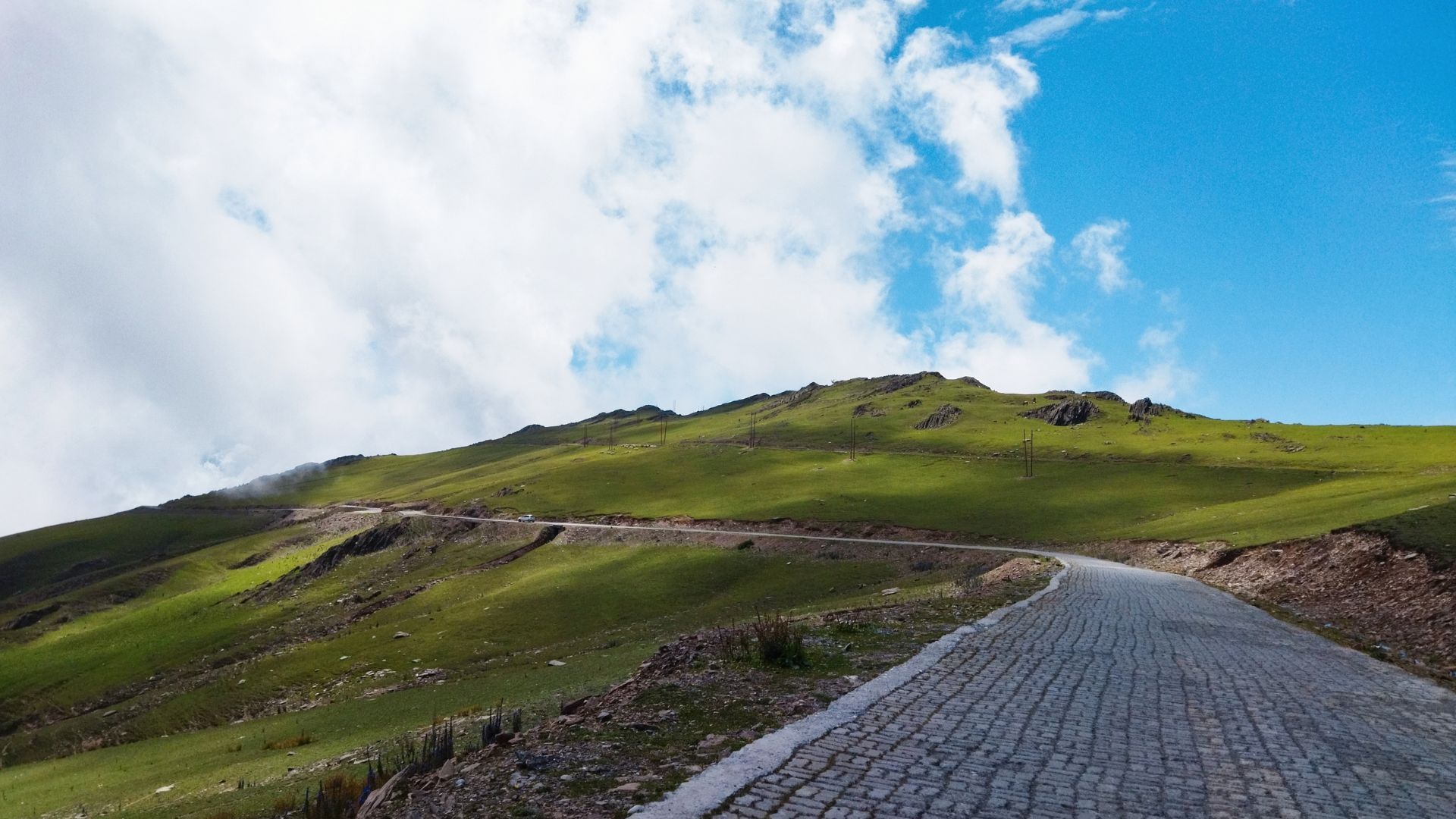 Dawar Village in Gurez Valley: What Makes This Kashmir Village Special?