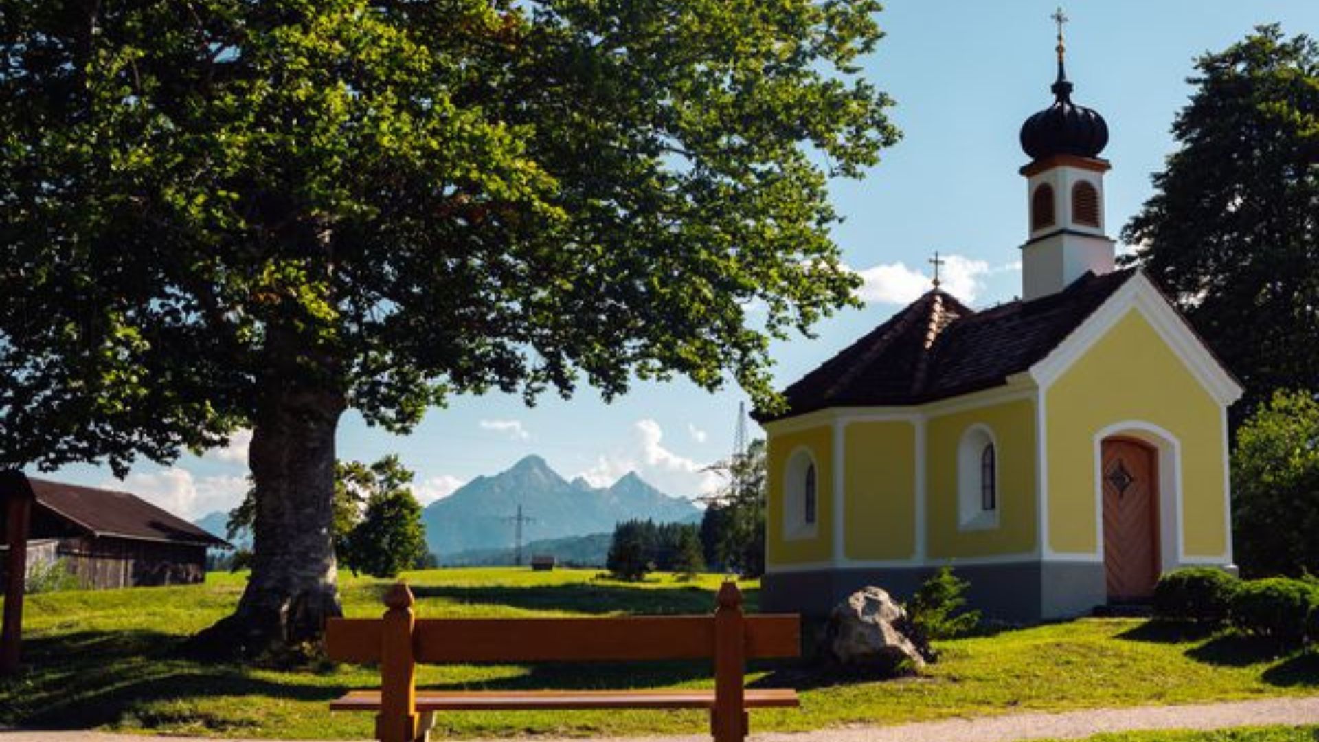 15 Beautiful Mountain Towns In Europe