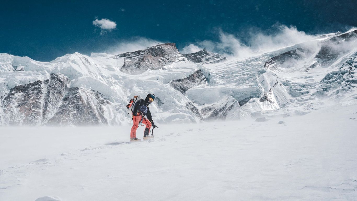Teen Prodigy Nima Rinji Sherpa Creates Mountaineering History