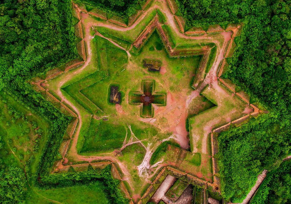 Places To Visit In Chikmagalur: From Misty Mountains To Coffee Estates