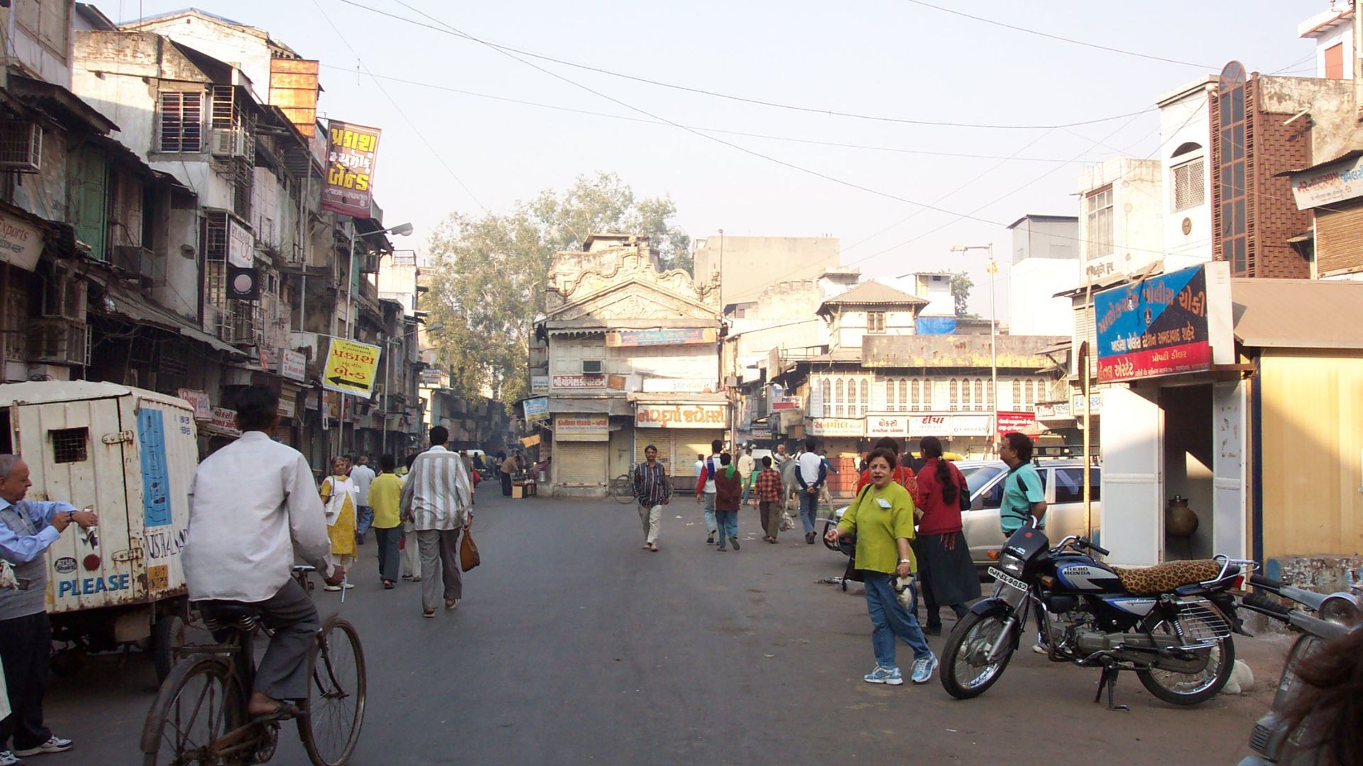 Things To Do In Ahmedabad: Stepwells, Street Food, Sarees, And More