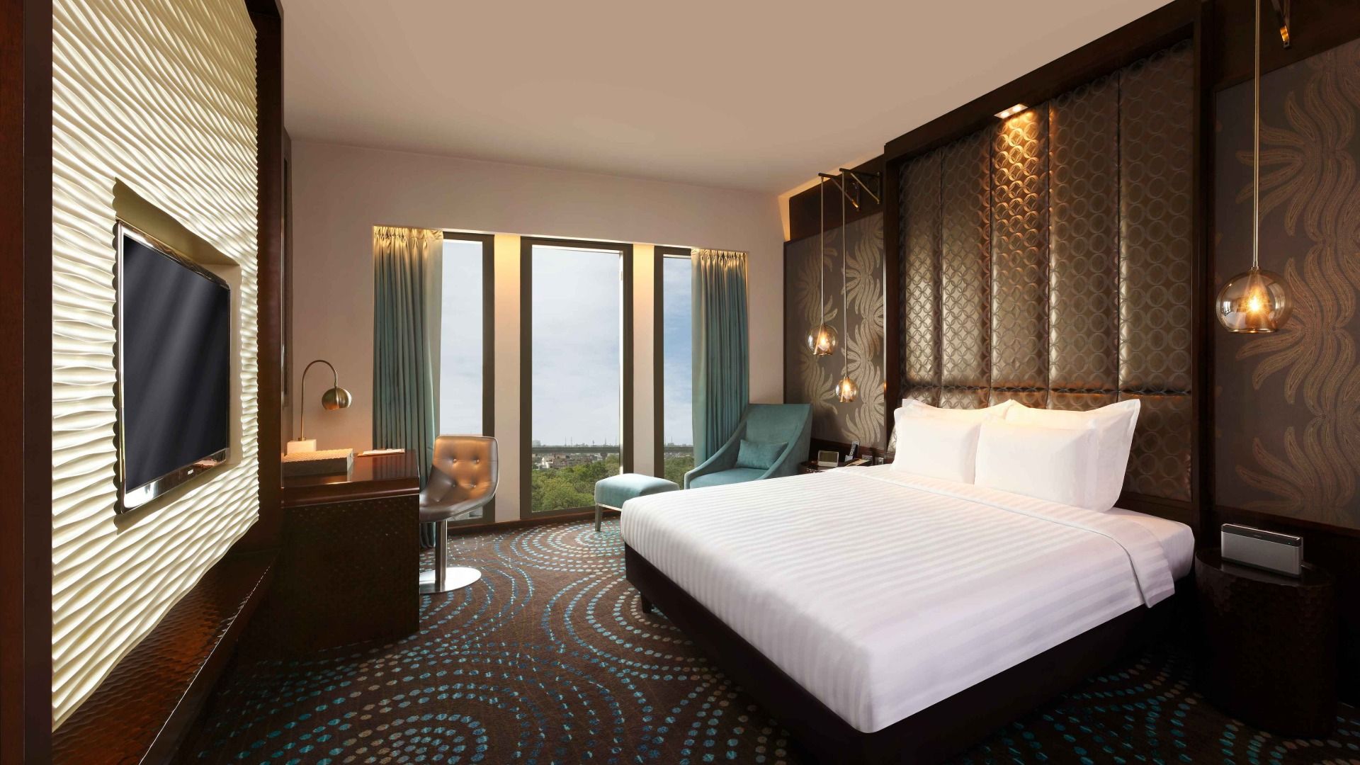 Here's Why Pullman New Delhi Aerocity Is Perfect For Business & Leisure