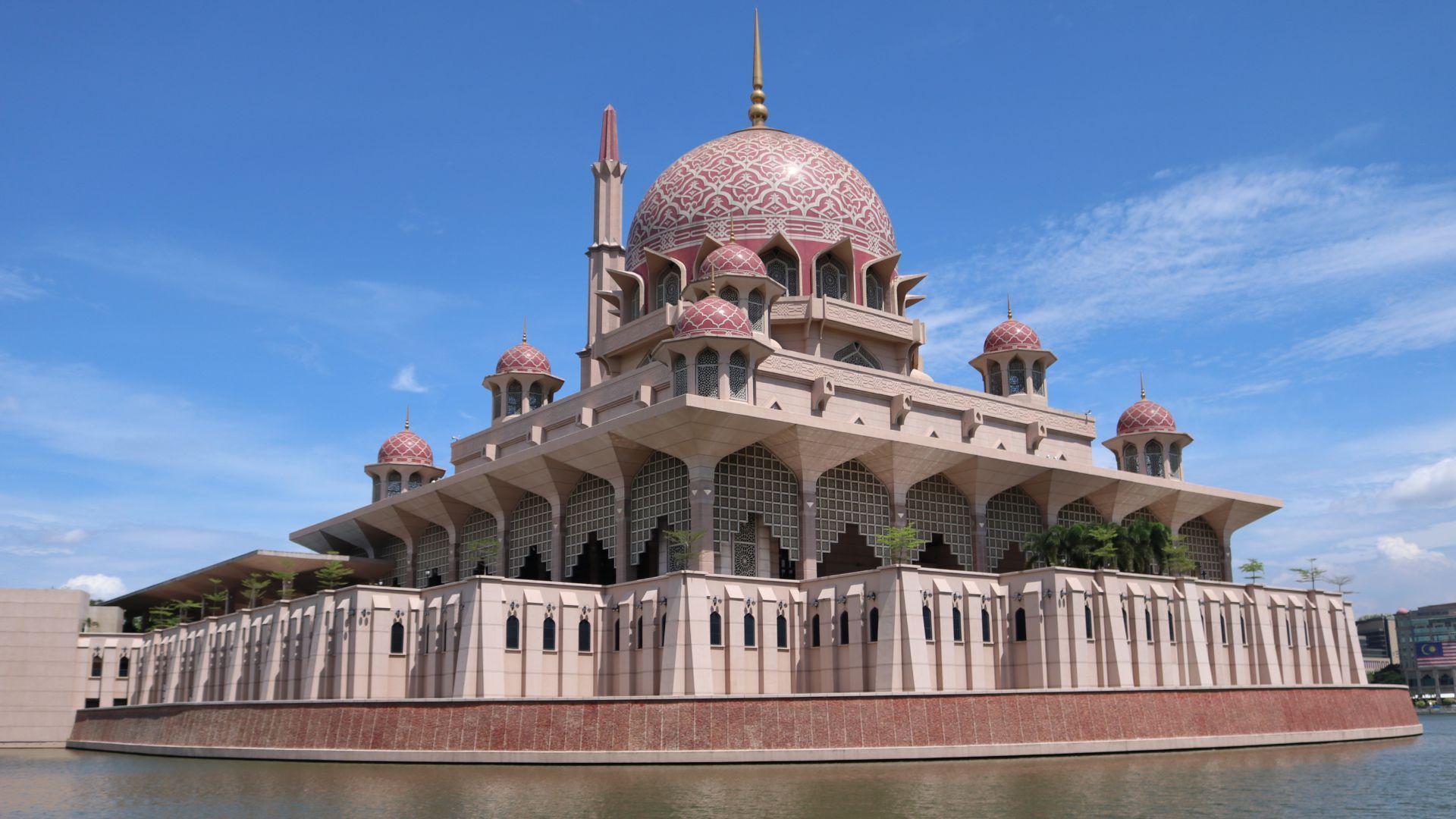Klang Valley: Visit Malaysia's Iconic Urban Sites And Natural Landscapes
