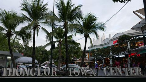 Thonglor In Bangkok: Explore Shopping Malls, High-end Cafes And More