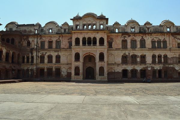 The Best Tourist Places In Punjab: Palaces, Pilgrimages, Phulkari Shops