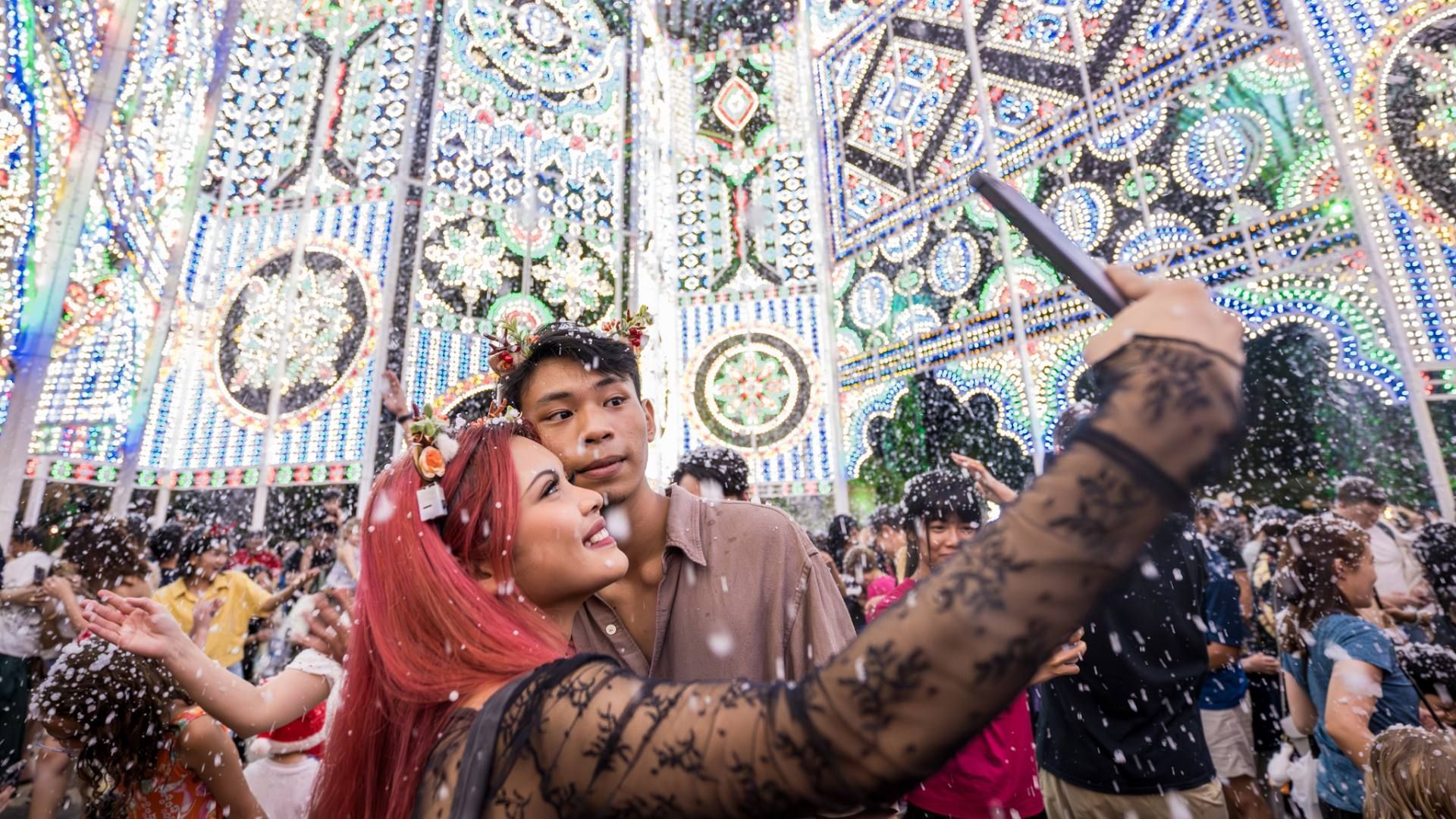 Snowfall In Singapore: Visit These Places To Witness A White Christmas
