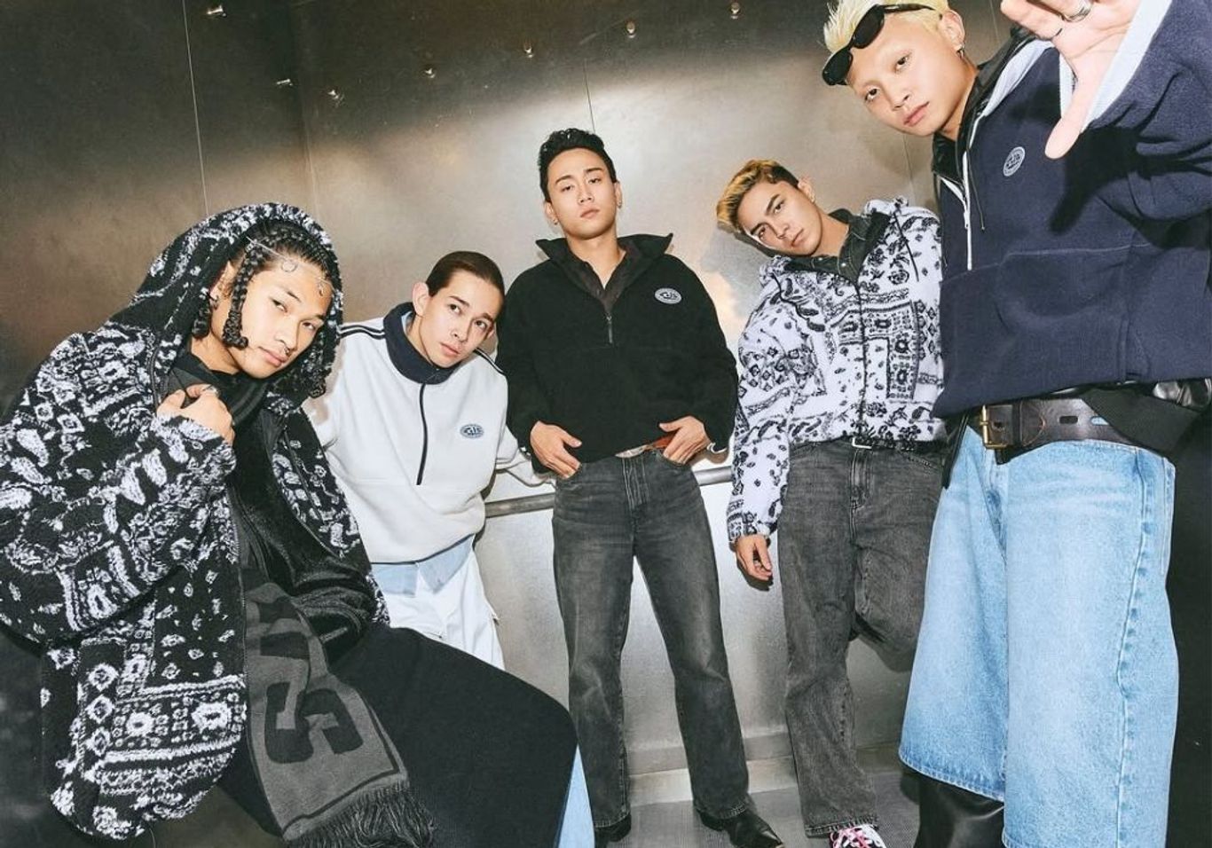 Japanese Streetwear: Exploring The Unique Fusion Of Fashion And Art