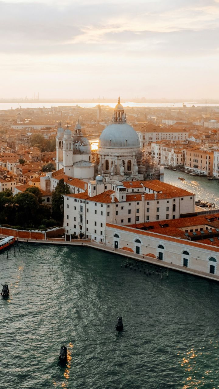 Venice Increases Day-Tripper Entry Fee And Introduces Fines For 2025