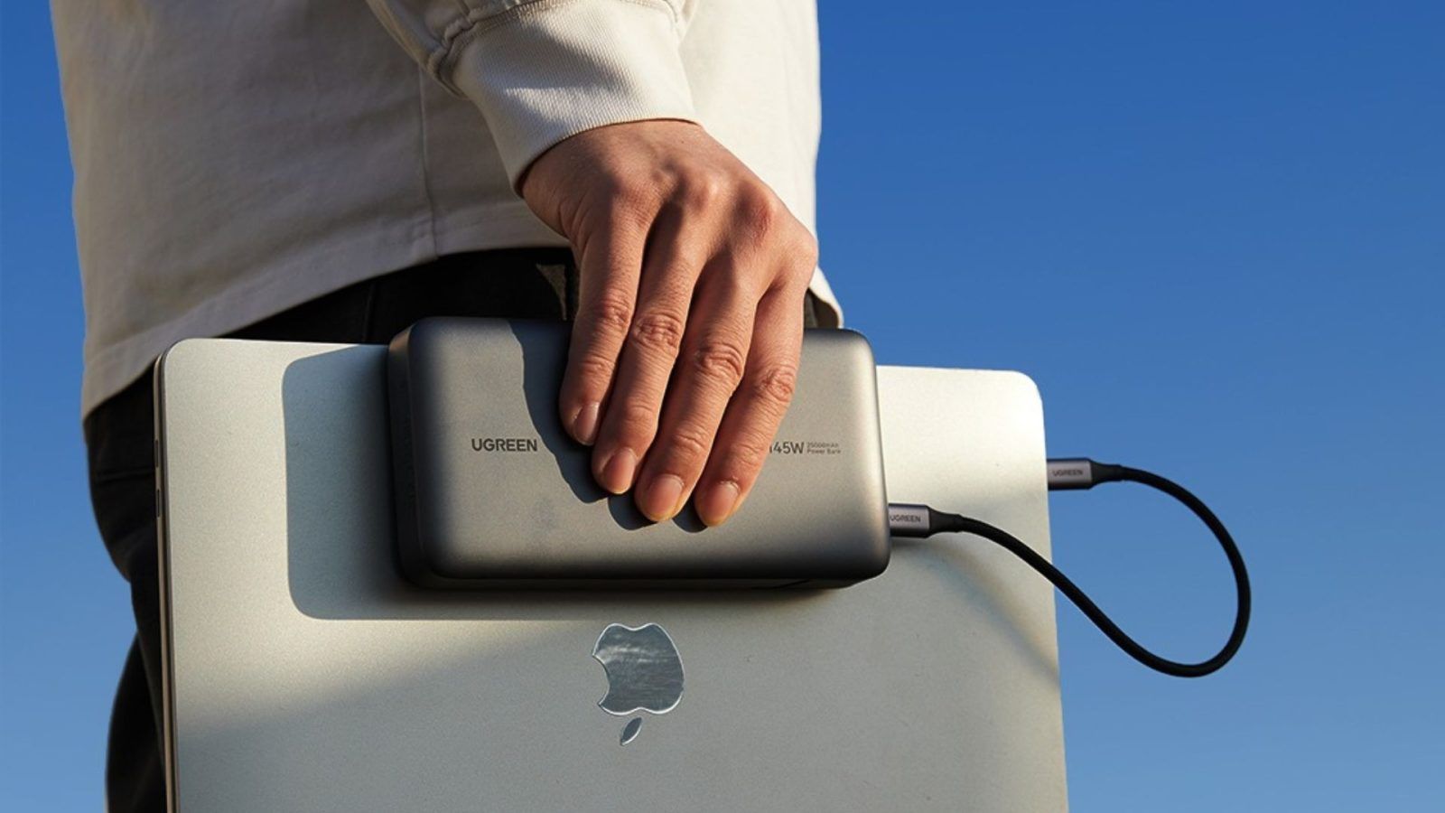 Power Banks On Flights: Why Some Airlines Are Banning This Gadget