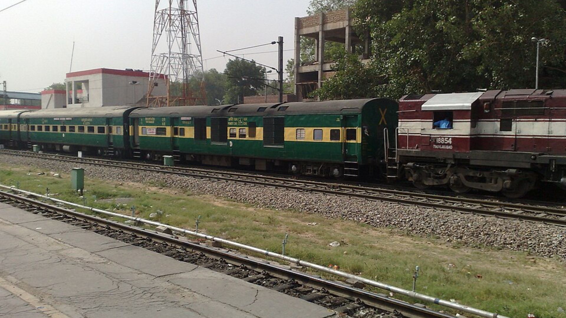 Delhi To Jammu Trains: A Guide To The Fastest Routes, Timings & More