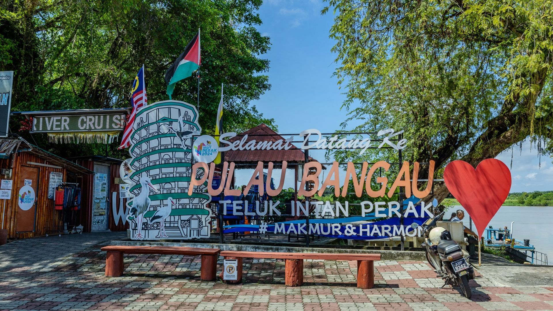 Teluk Intan: Must-Visit Attractions In Perak's Calm Riverside Town