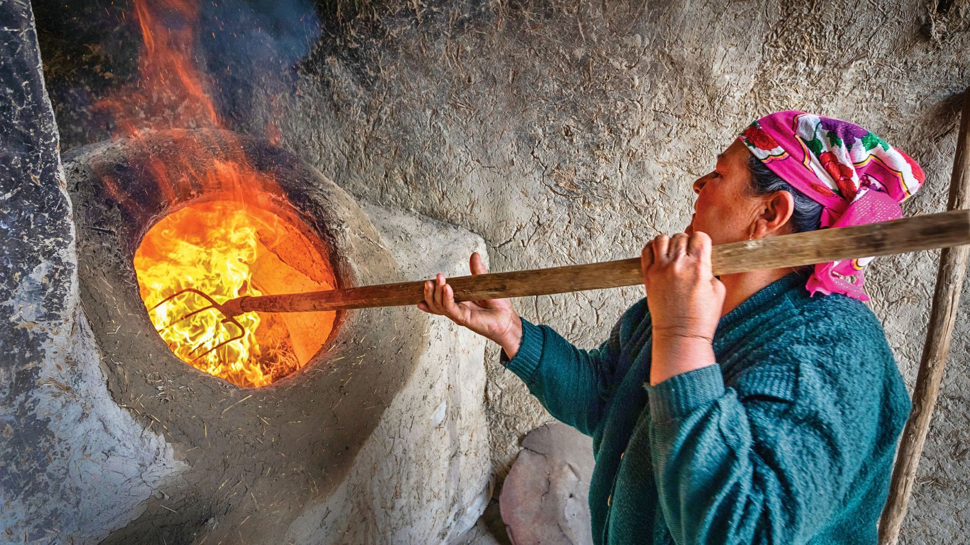 Baking Bread In Uzbekistan: Through Chorsu Bazaar's Delightful Traditions