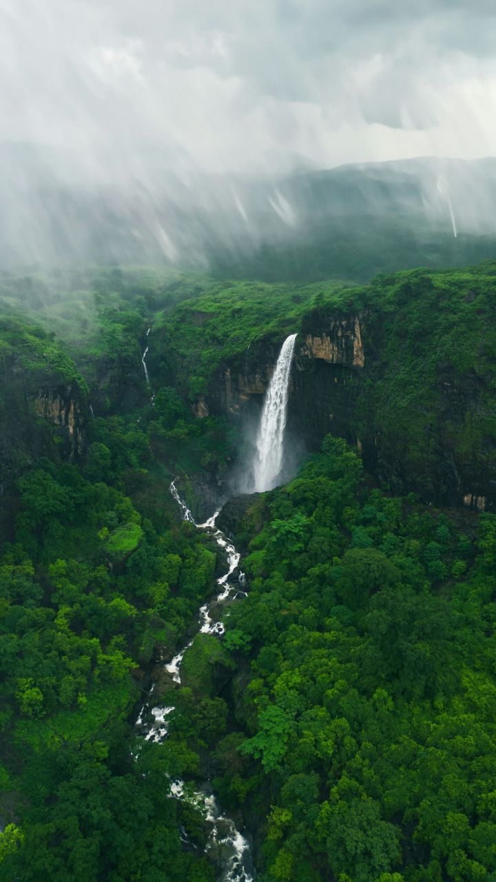 Monsoon Tourist Places In India For A Refreshing Vacation