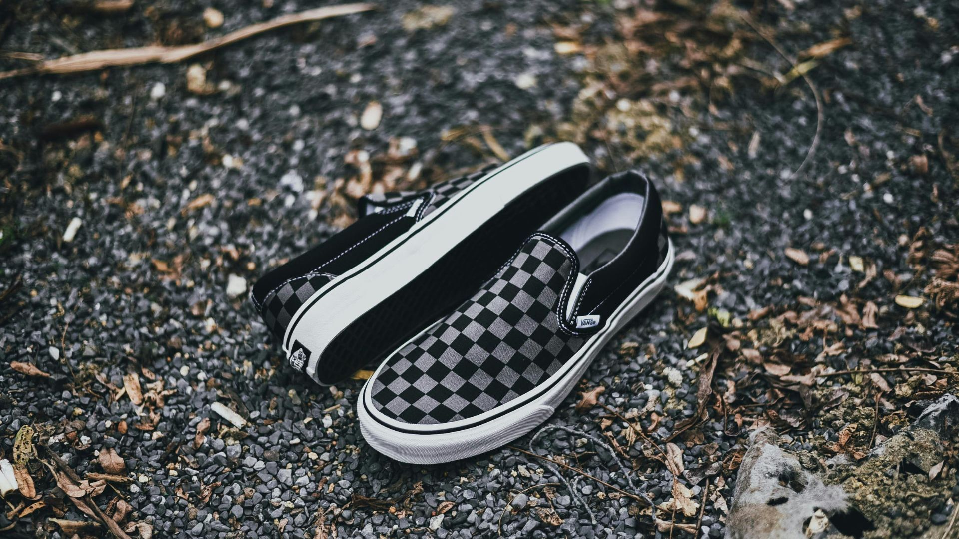 Best Slip-On Shoes For Travelling: Premium Picks For Men & Women