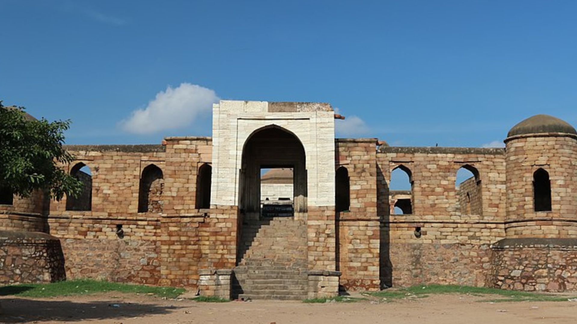 Golden Line: Things To Do & Places To See On Delhi Metro's New Route