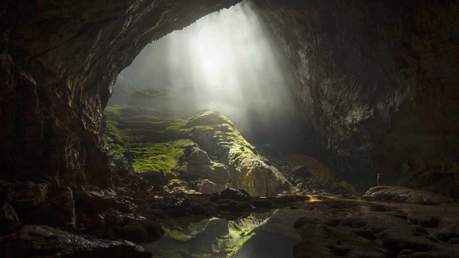 Vietnam Is Home To The World's Largest Cave - Han Son Doong