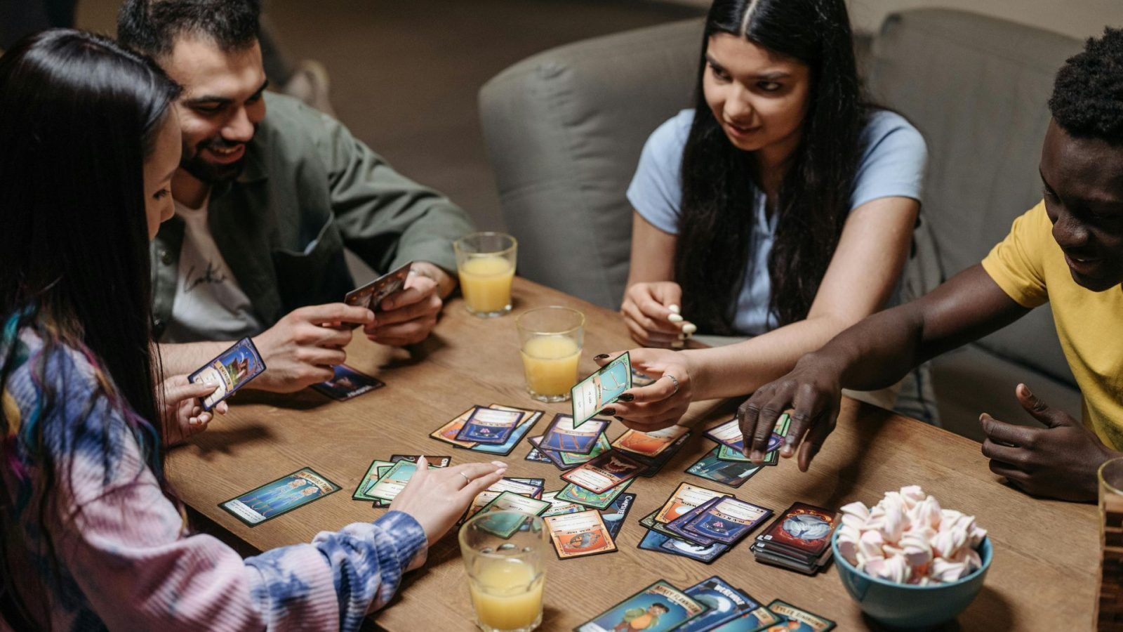 Travel Games That Fit In Your Bag: Top 10 Fun And Portable Picks To Buy
