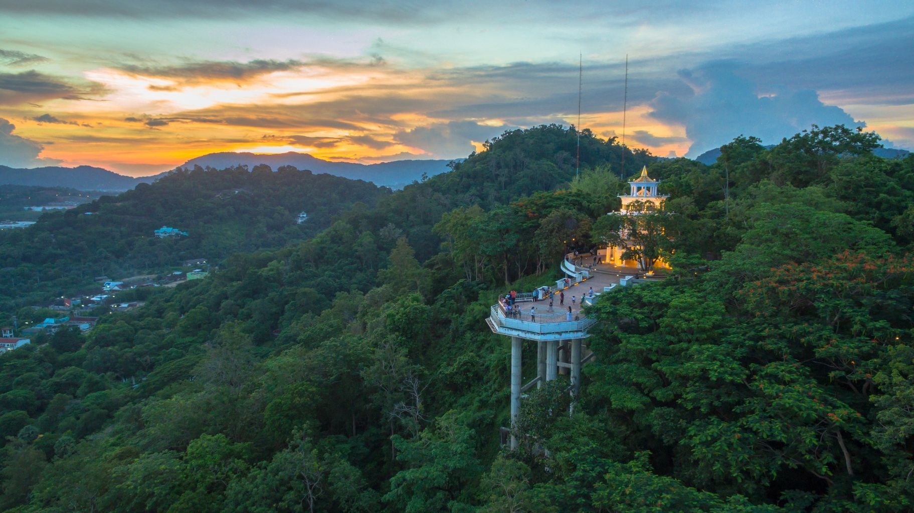 The Most Instagrammable Must-Visit Spots In Phuket