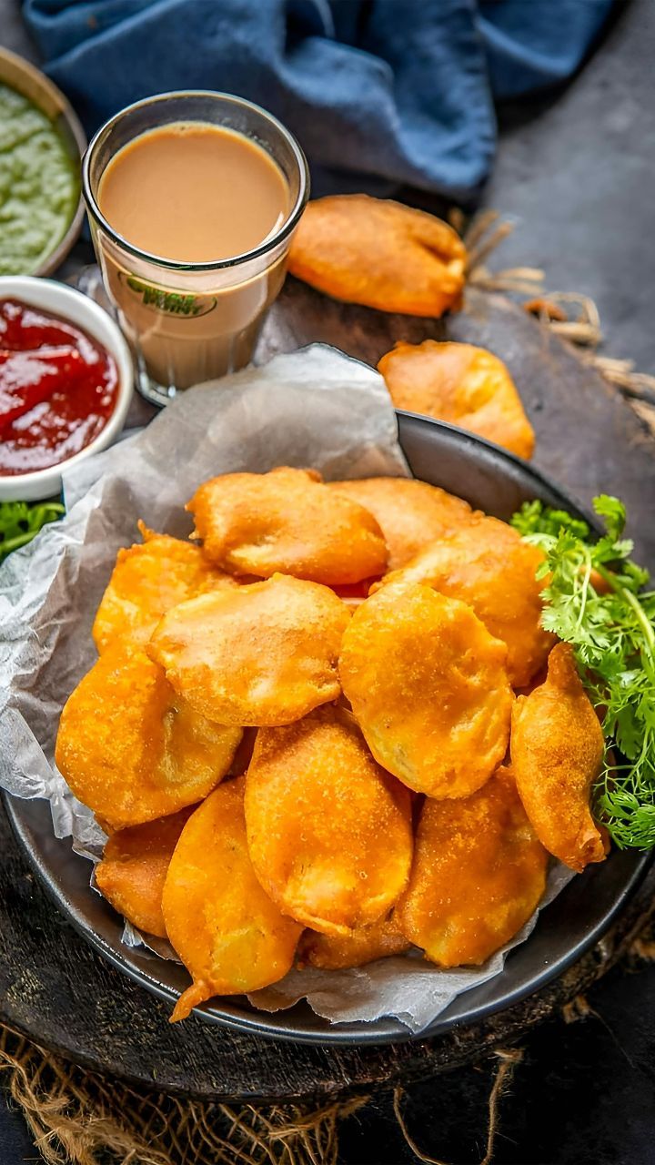 Monsoon Food Favourites: 12 Comfort Dishes That Pair With The Rains