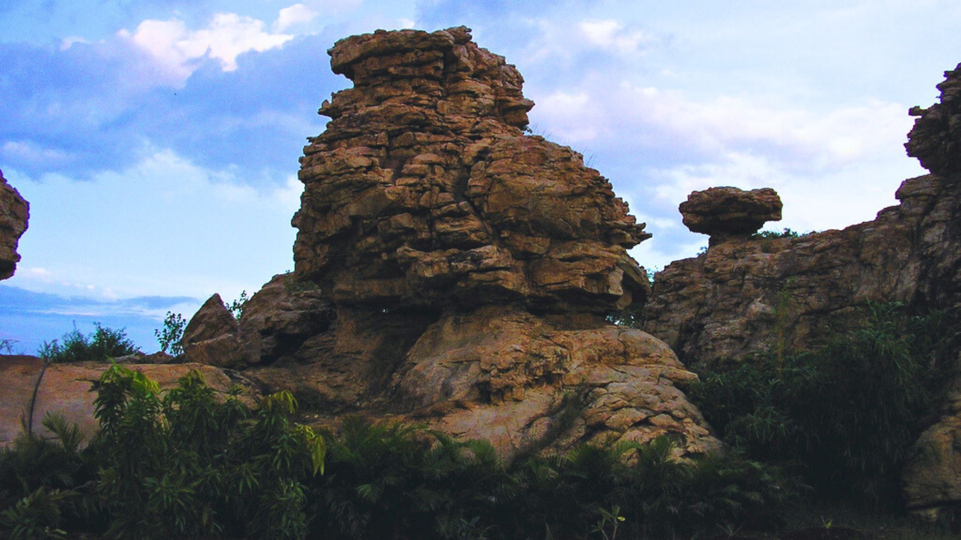 Tourist Places In Kurnool: Uncover The Ancient And Hidden Treasures