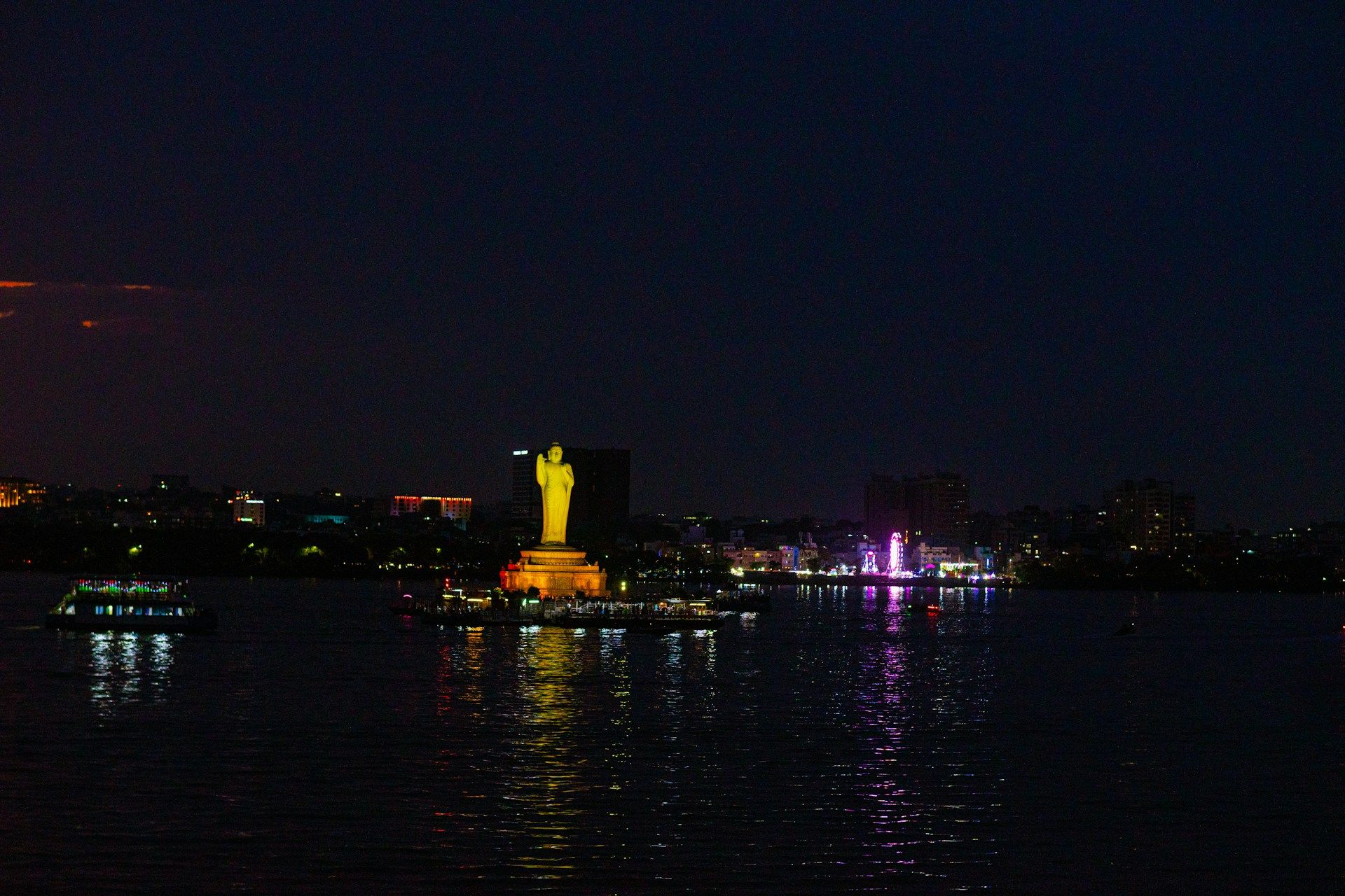 Hyderabad Nightlife: Savouring The City Of Nizams After Sundown