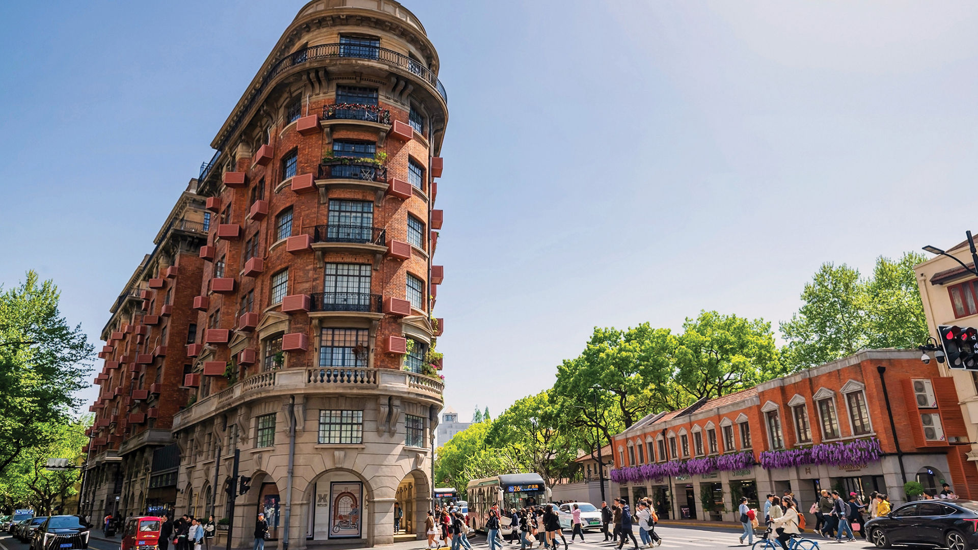 Jazz, Geometry & Glamour: A Walk Through Shanghai’s Golden Age