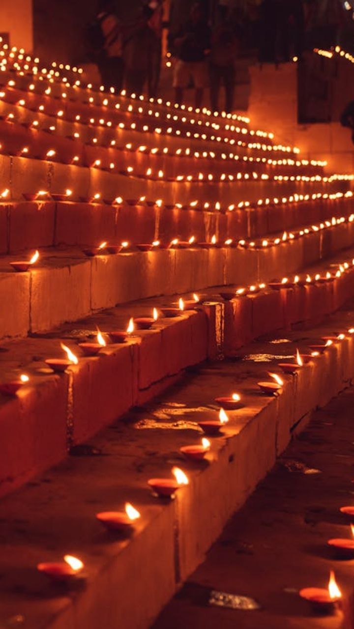 Why You Can’t Miss Dev Deepawali 2025 In Ayodhya And Varanasi