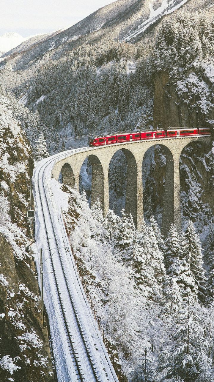 6 Beautiful Train Routes In India That Look Magical In Winter