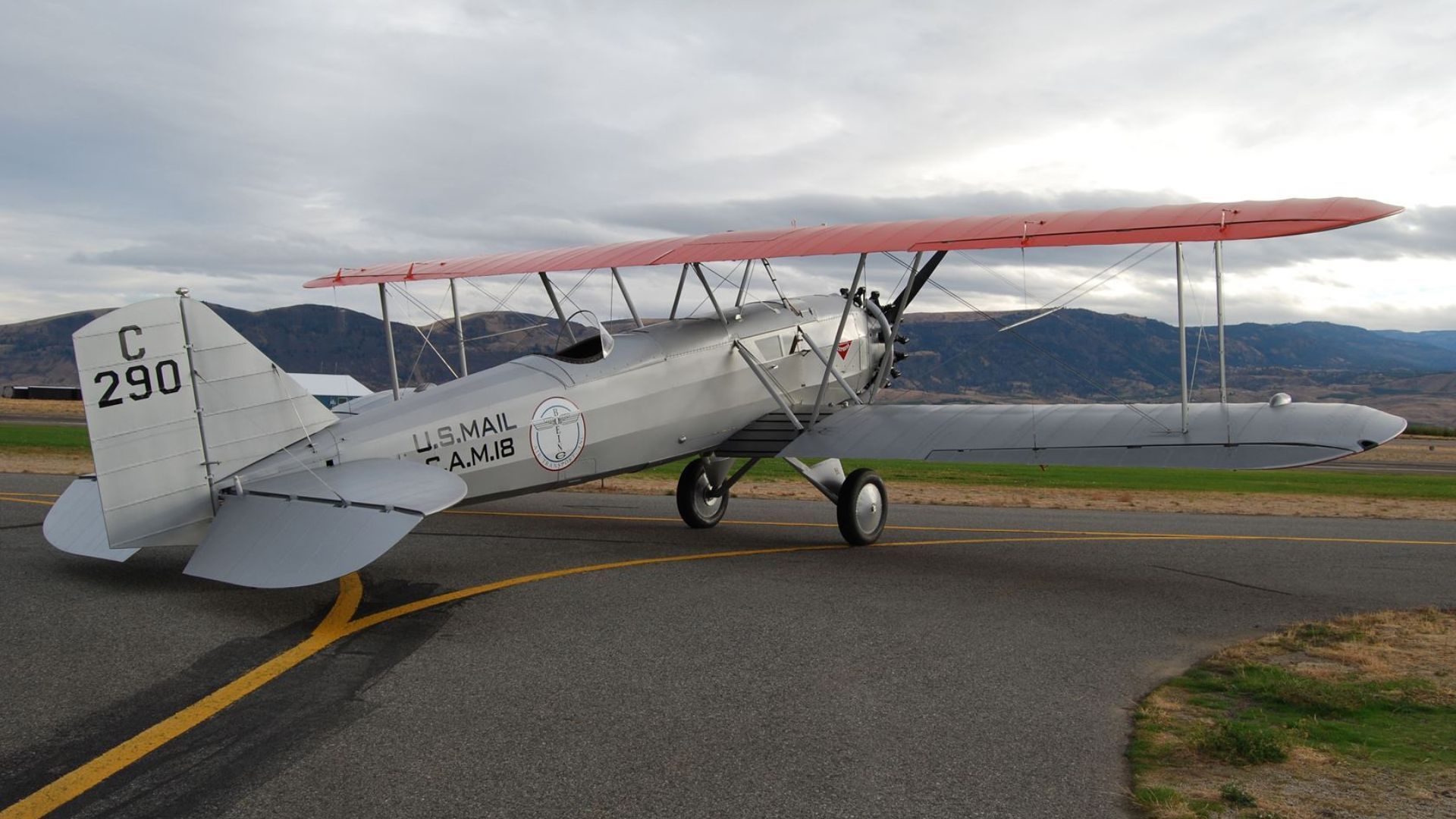 These Are Oldest Planes In The World Still That Are Still In Service