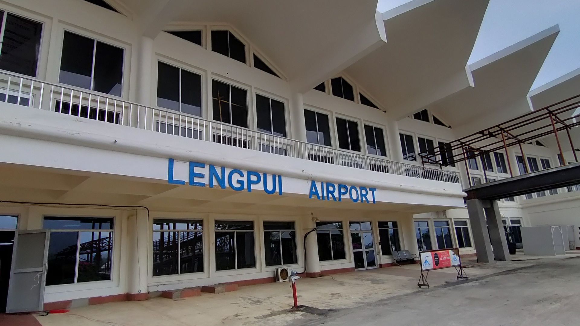 Aizawl Tourist Places: Explore The Soul Of Mizoram Through Its Culture