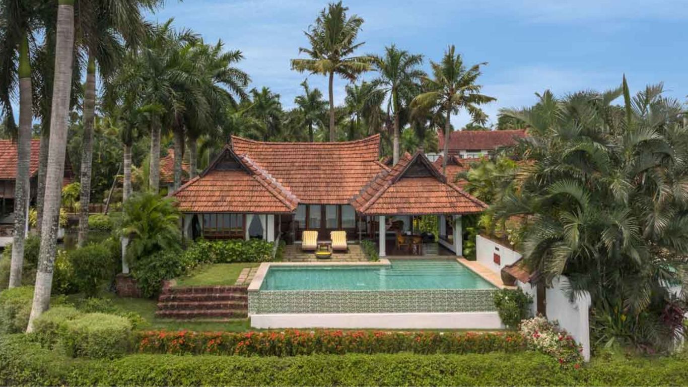 Top Places In Kottayam: Backwaters, Temples, Hill Views & Cultural Gems