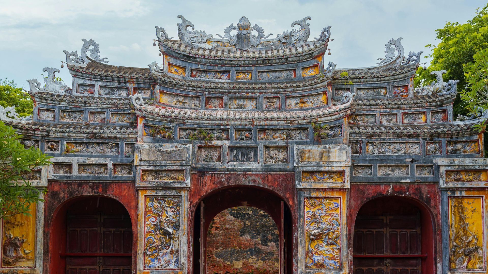 Hue City: Exploring River, Royalty And Relics In Vietnam's Imperial Heart