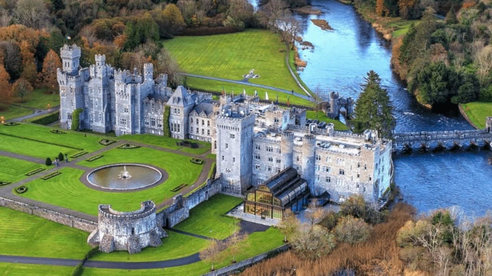 25 Of The Most Iconic Hotels In The World
