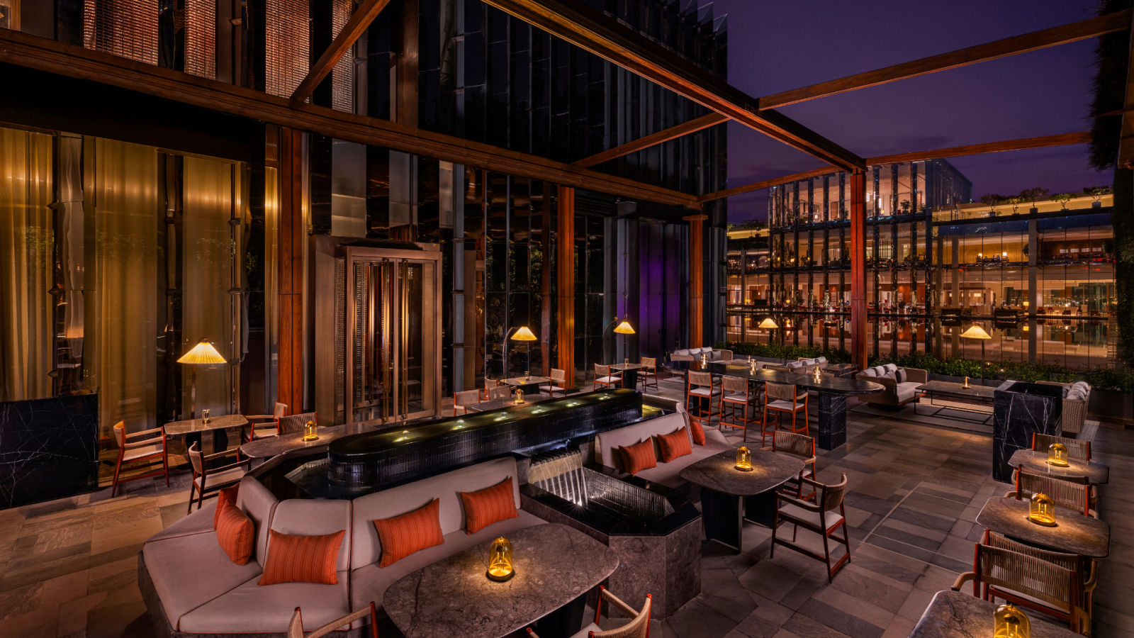 Lord Vesper: The Oberoi Gurgaon’s Newest Bar Elevating Craft Cocktails