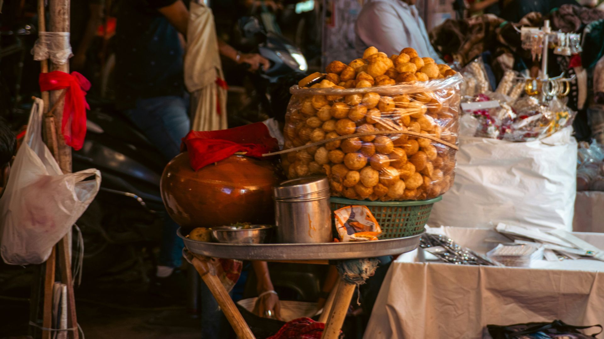 Lucknow Food Guide: The City Where Every Meal Tells A Royal Story