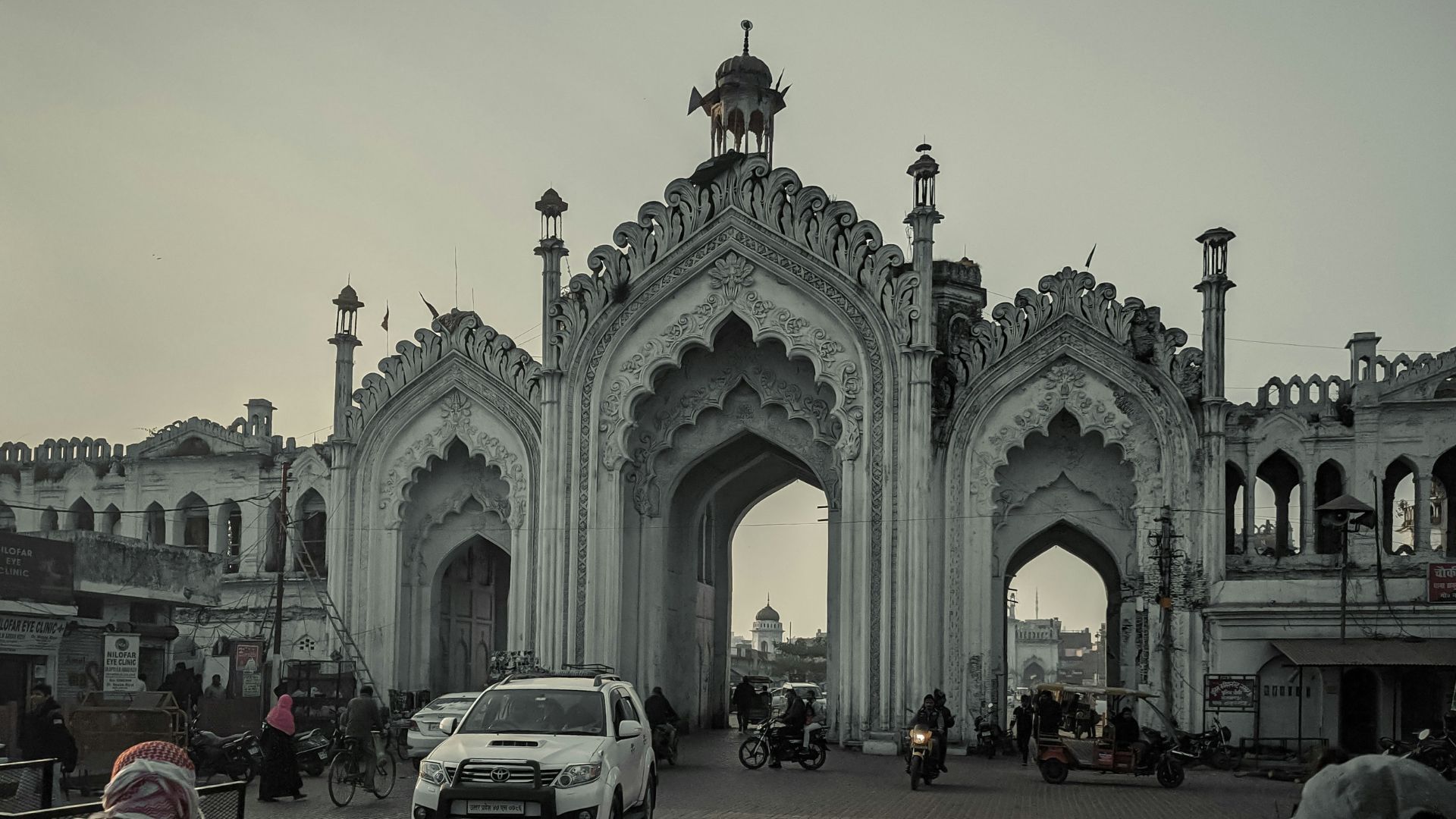 Culture Of Lucknow: A Living Legacy Of Craft, Cuisine, And Courtesy