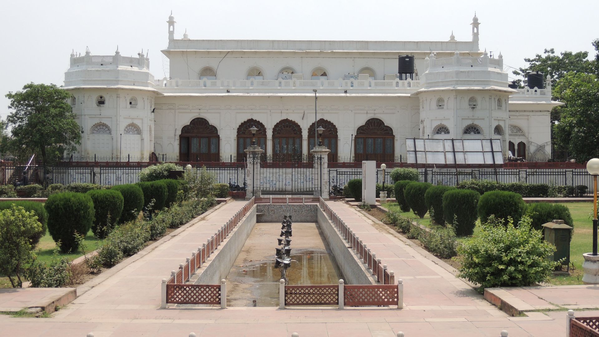 Culture Of Lucknow: A Living Legacy Of Craft, Cuisine, And Courtesy