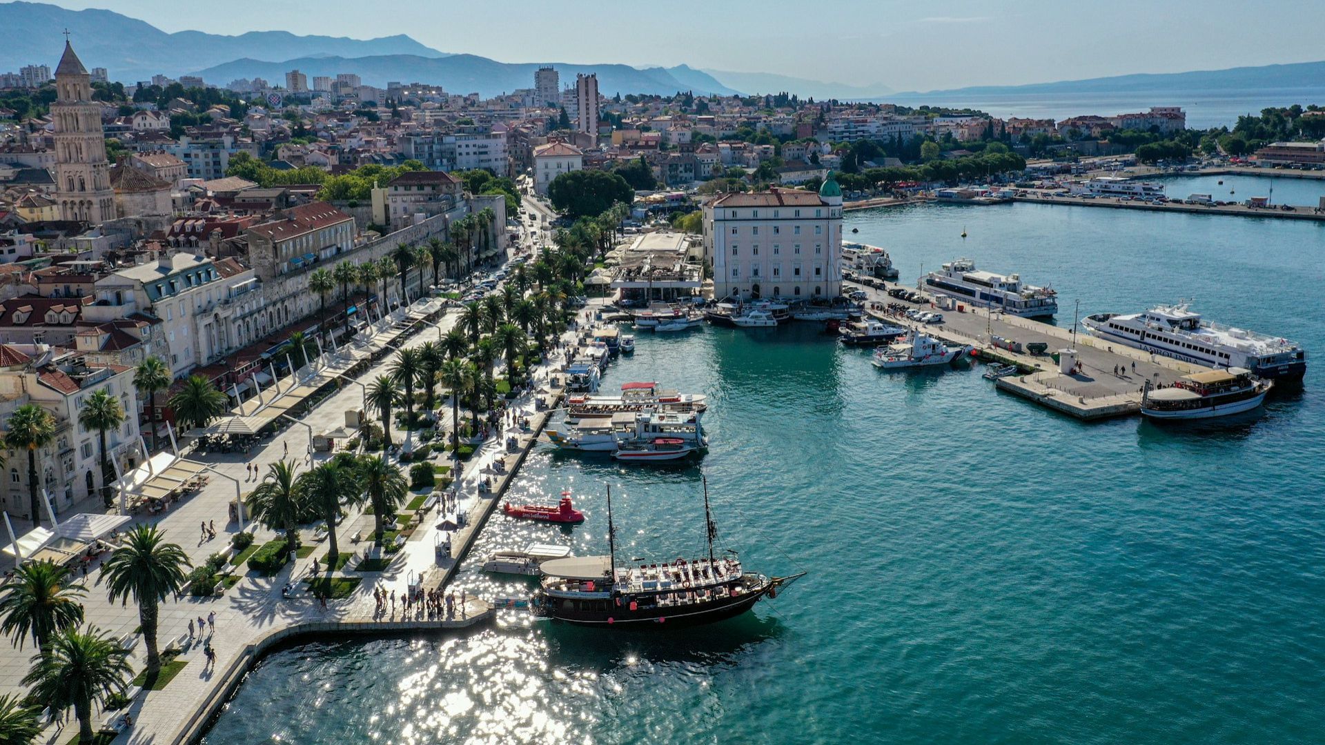 Tu Meri Main Tera Main Tera Tu Meri: Exploring The Film’s Shooting Places