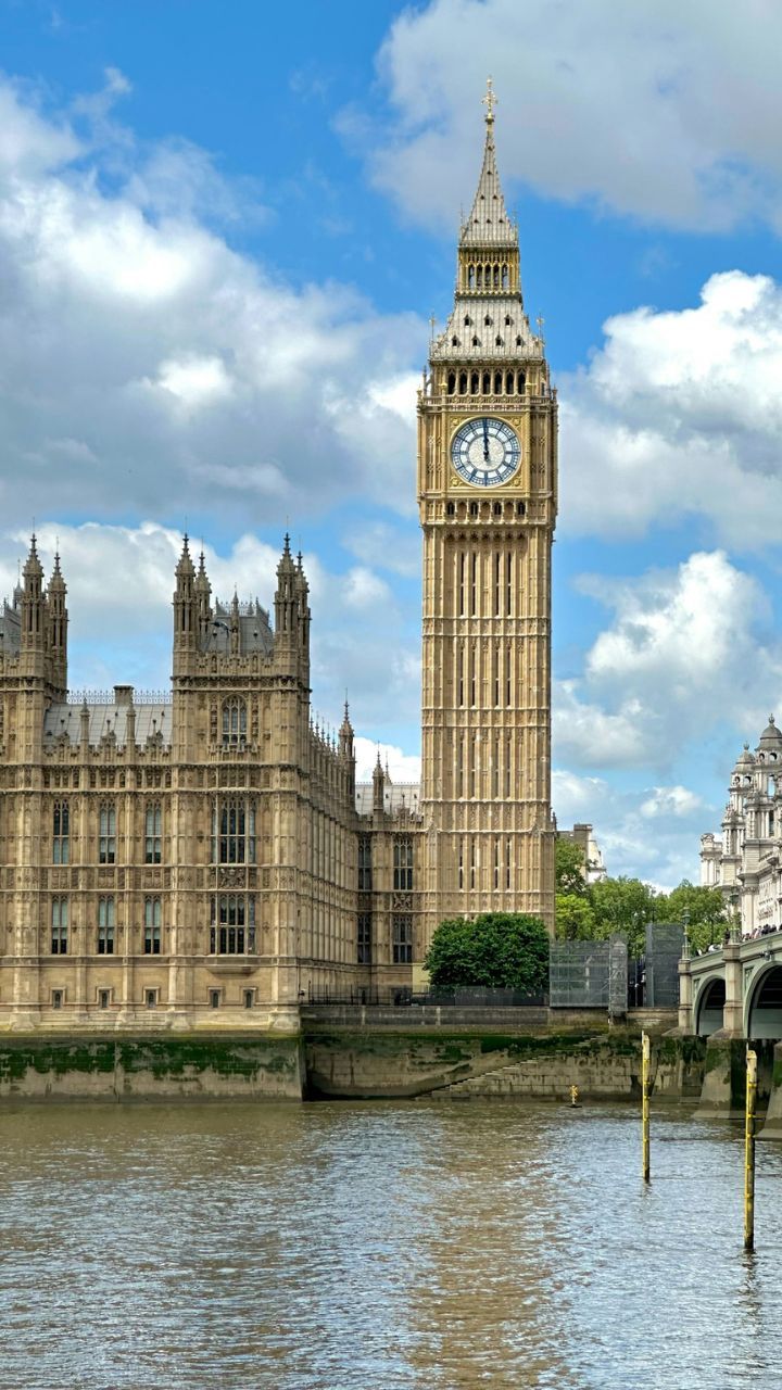 9 Hindi Speaking Countries Around the World