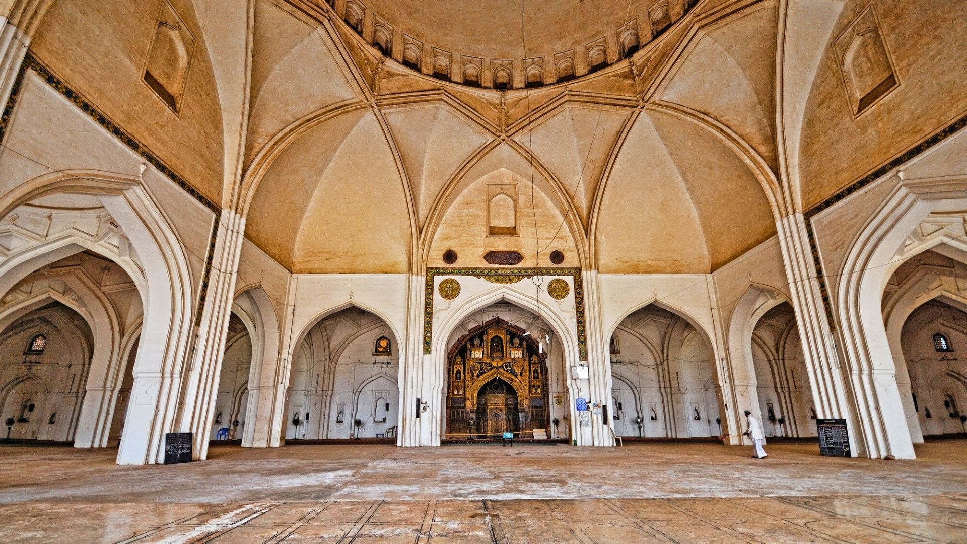 Bijapur Karnataka: From Gol Gumbaz’s Whispering Gallery To Old Forts