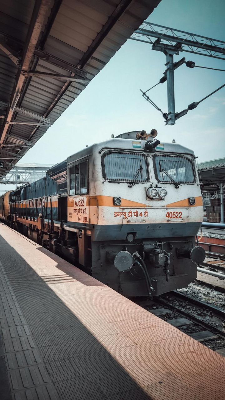 IRCTC Launches E-Pantry On 25 Express & Mail Trains