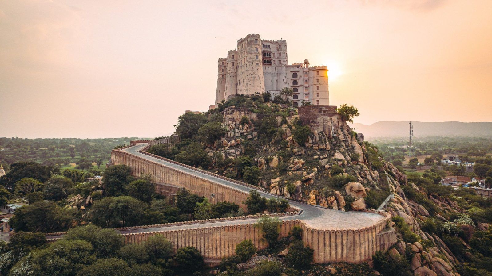 Inside Alila Fort Bishangarh, A Modern Luxury Retreat In A Fortress