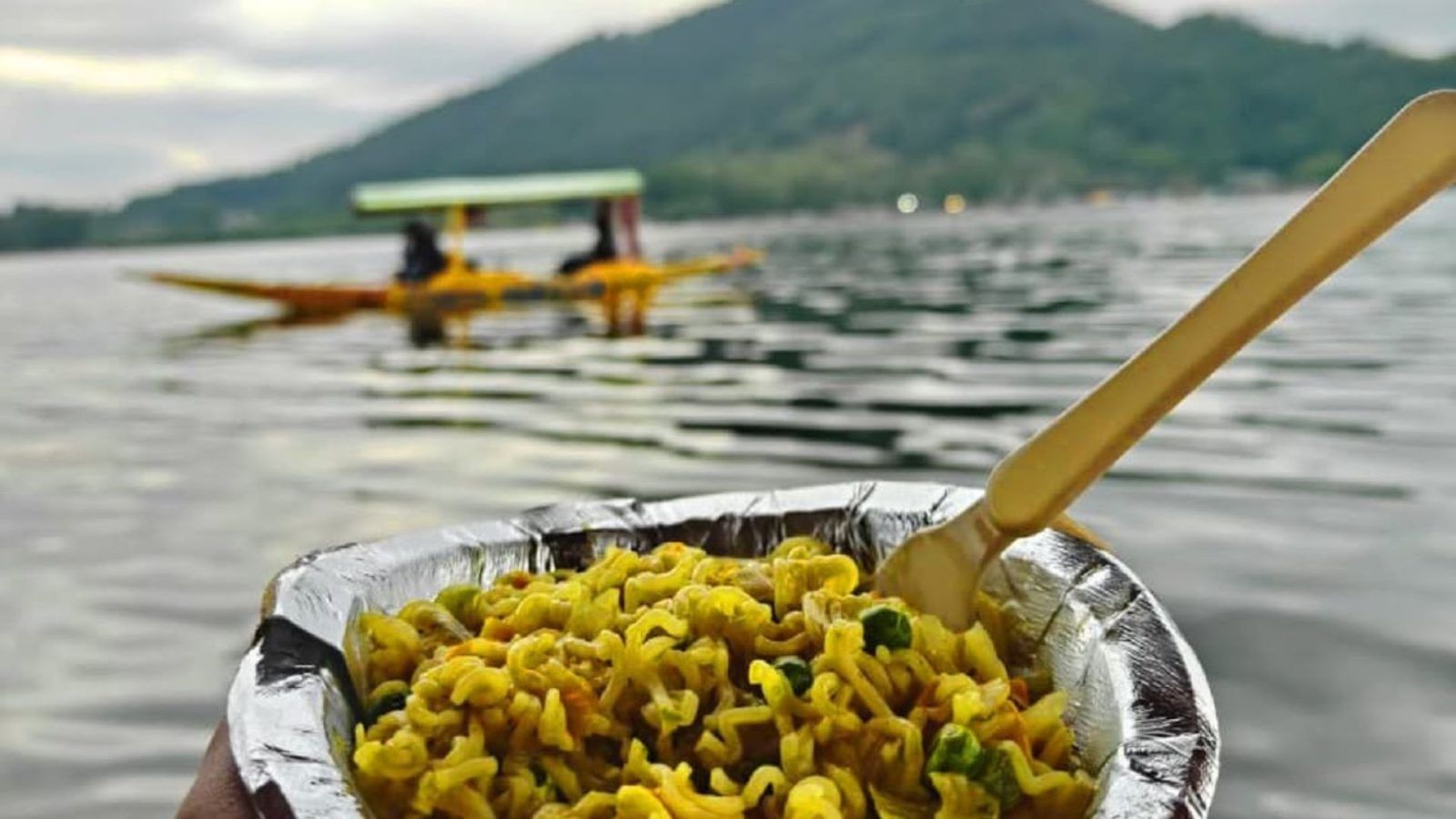 Maggi Point At Srinagar's Dal Lake: A Magical Place To Have Your Noodles