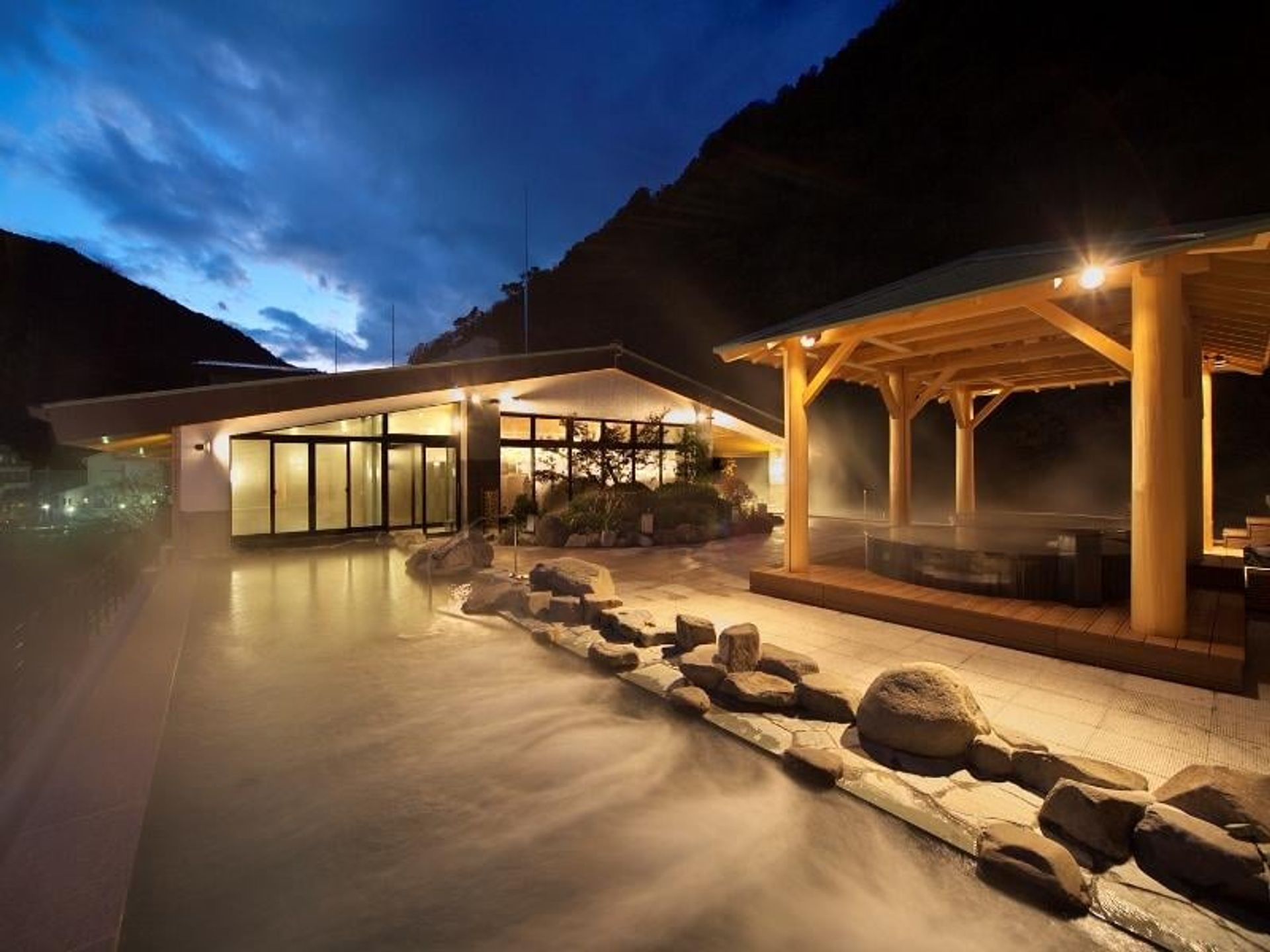 10 Best Onsen Town Escapes In Japan