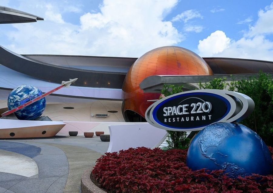Space 220 Restaurant: An Immersive Dining Experience At Disney World
