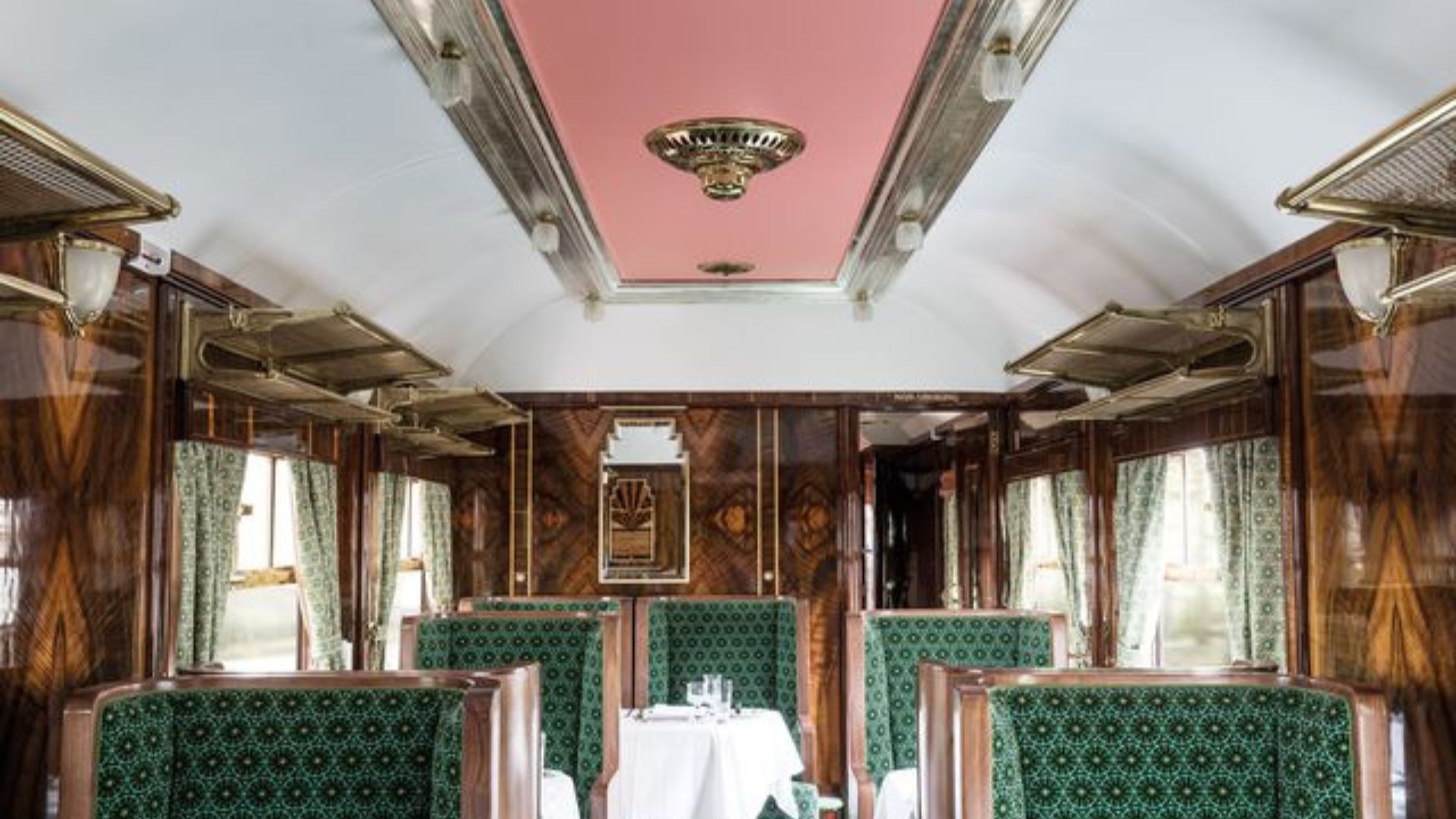 This Luxury Train Hosts A Murder Mystery Trip