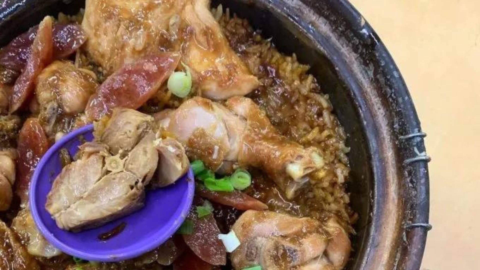 6 Best Claypot Chicken Rice In Klang Valley's KL, Selangor & More