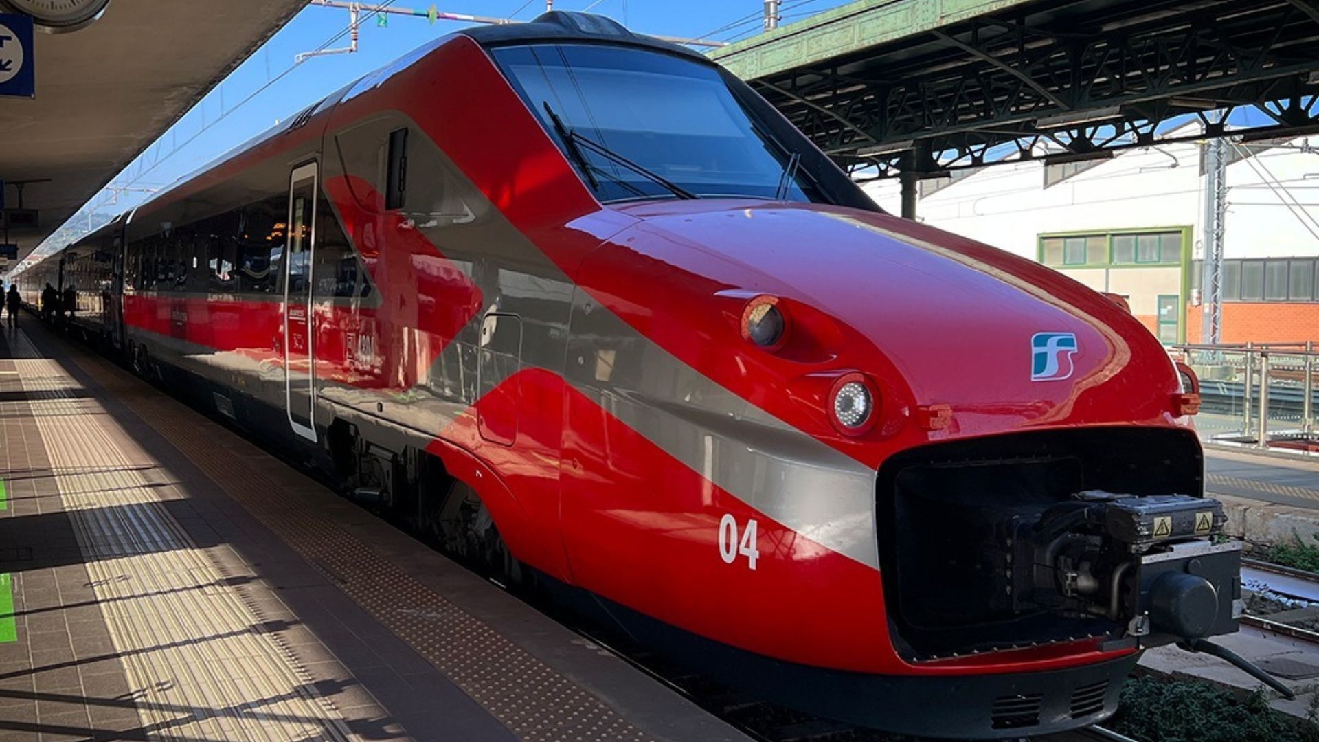 New High-Speed Train Gets You From Rome To Pompeii In Under 2 Hours