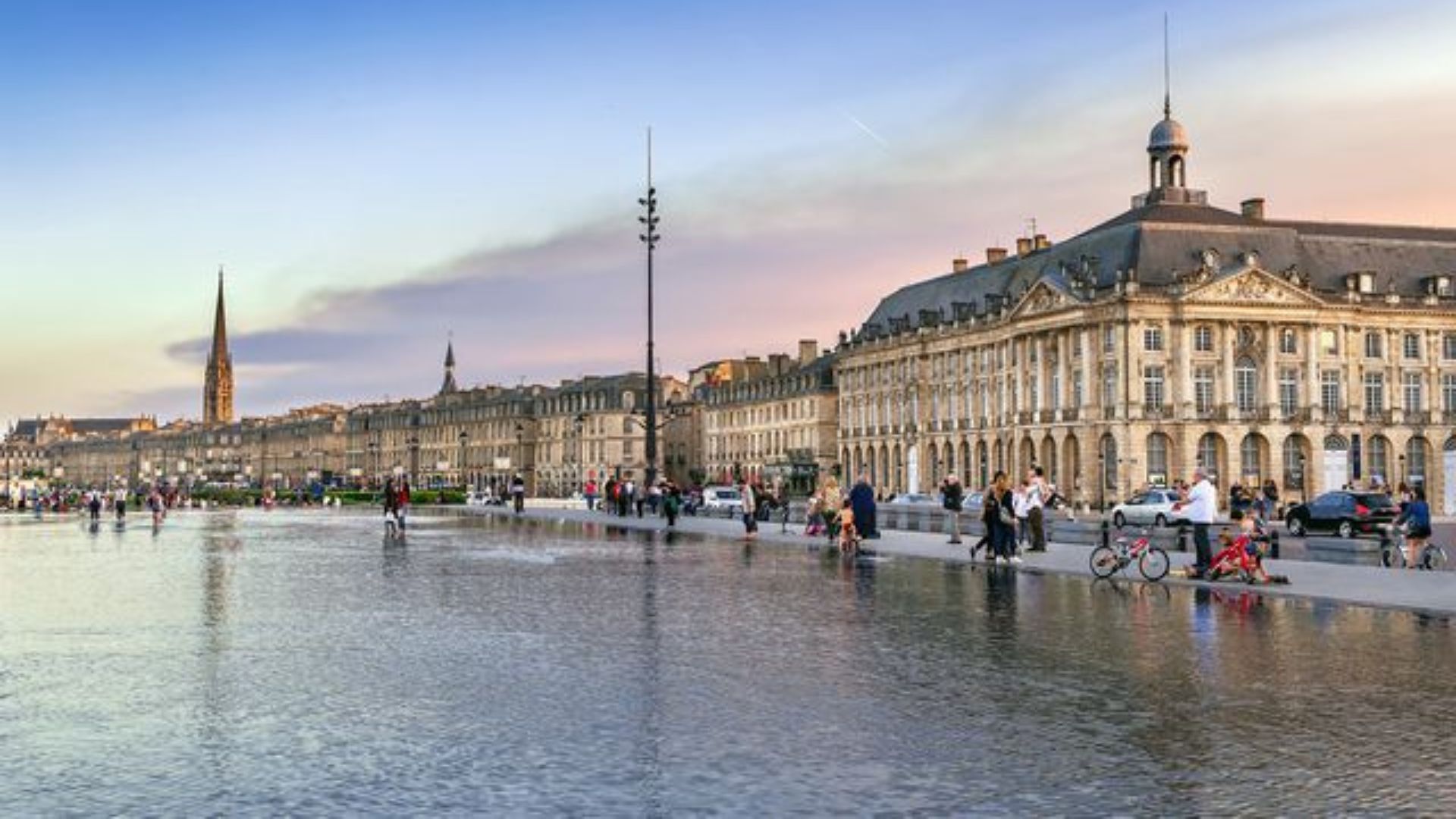 Why Bordeaux Should Be Your Next French Getaway